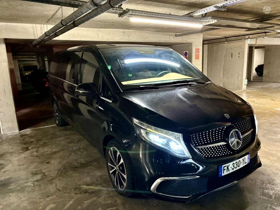 Melns Mercedes-Benz V 250 2019 Panevēža, ar dzinēja tilpumu 2.00 L un nobraukumu 407 tūkst. km par 36500 €, foto 4 vietnē AUTOMOTO.COM.LV
