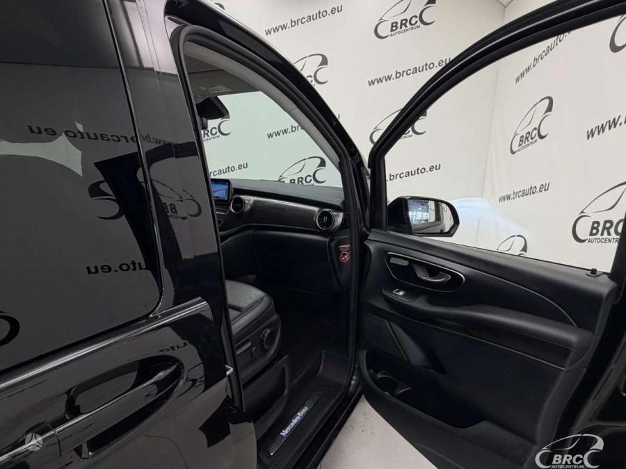 Black Mercedes-Benz V 250 2020 in Vilnius, with an engine capacity of 1.95 L and mileage of 405 thousand km for 26500 €, photo 10 on AUTOMOTO.COM.LV