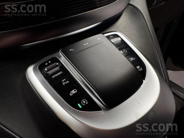 Black Mercedes-Benz V 250 2021 in Riga, with an engine capacity of 2.00 L and mileage of 90 thousand km for 49900 €, photo 11 on AUTOMOTO.COM.LV