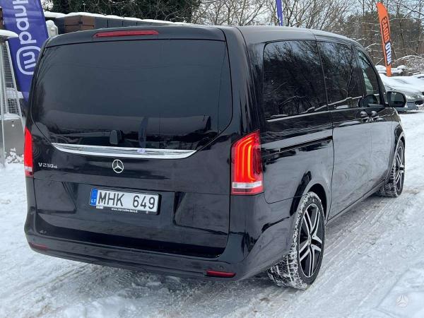 Black Mercedes-Benz V 250 2021 in Vilnius, with an engine capacity of 1.95 L and mileage of 66 thousand km for 40000 €, photo 5 on AUTOMOTO.COM.LV