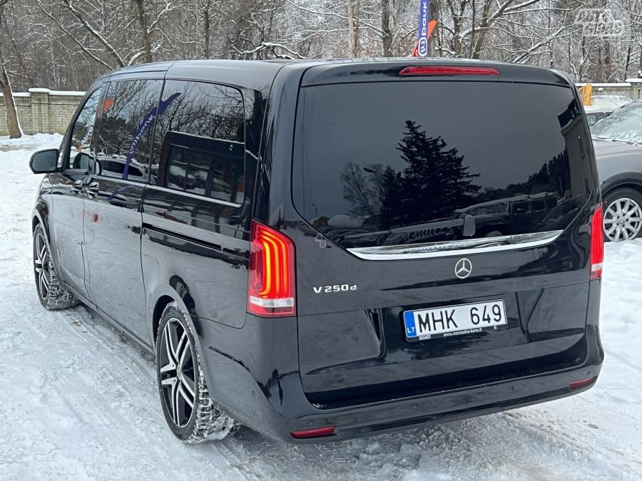 Melns Mercedes-Benz V 250 2021 Viļņa, ar dzinēja tilpumu 2.00 L un nobraukumu 66 tūkst. km par 40000 €, foto 2 vietnē AUTOMOTO.COM.LV