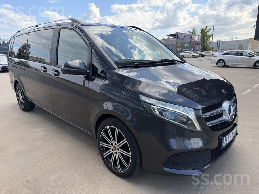 Black Mercedes-Benz V 250 2021 in Riga, with an engine capacity of 2.00 L and mileage of 137 thousand km for 40990 €, photo 3 on AUTOMOTO.COM.LV