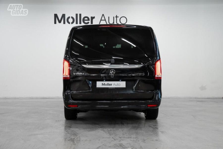 Melns Mercedes-Benz V 250 2022 Viļņa, ar dzinēja tilpumu 2.00 L un nobraukumu 106 tūkst. km par 41900 €, foto 7 vietnē AUTOMOTO.COM.LV