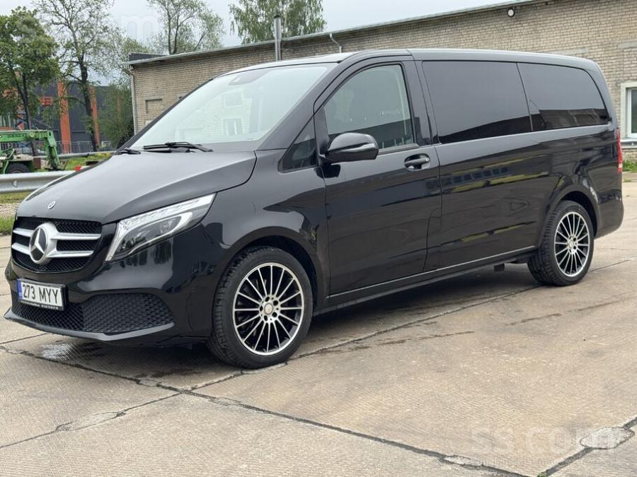 Black Mercedes-Benz V 250 2022 in Riga, with an engine capacity of 2.00 L and mileage of 102 thousand km for 39900 €, photo 3 on AUTOMOTO.COM.LV