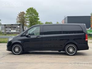 Black Mercedes-Benz V 250 2022 in Riga, with an engine capacity of 2.00 L and mileage of 102 thousand km for 39900 €, photo 7 on AUTOMOTO.COM.LV