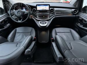 Melns Mercedes-Benz V 250 2023 Rīga, ar dzinēja tilpumu 2.00 L un nobraukumu 44 tūkst. km par 56300 €, foto 14 vietnē AUTOMOTO.COM.LV