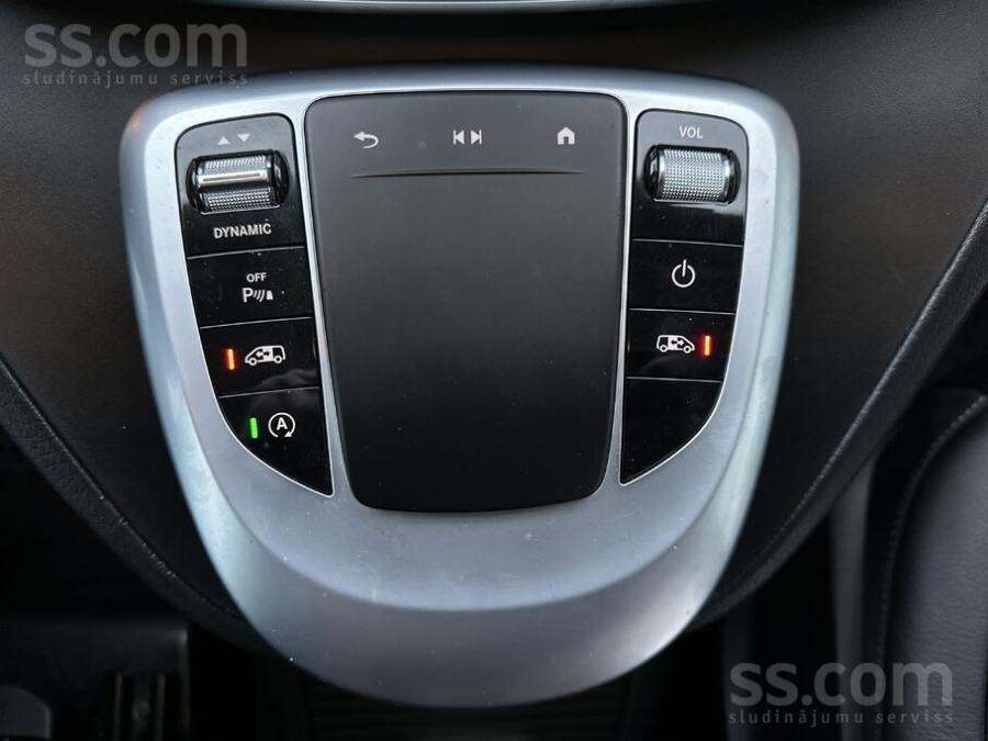 Melns Mercedes-Benz V 250 2023 Rīga, ar dzinēja tilpumu 2.00 L un nobraukumu 44 tūkst. km par 56300 €, foto 19 vietnē AUTOMOTO.COM.LV