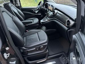 Melns Mercedes-Benz V 250 2023 Rīga, ar dzinēja tilpumu 2.00 L un nobraukumu 44 tūkst. km par 56300 €, foto 20 vietnē AUTOMOTO.COM.LV