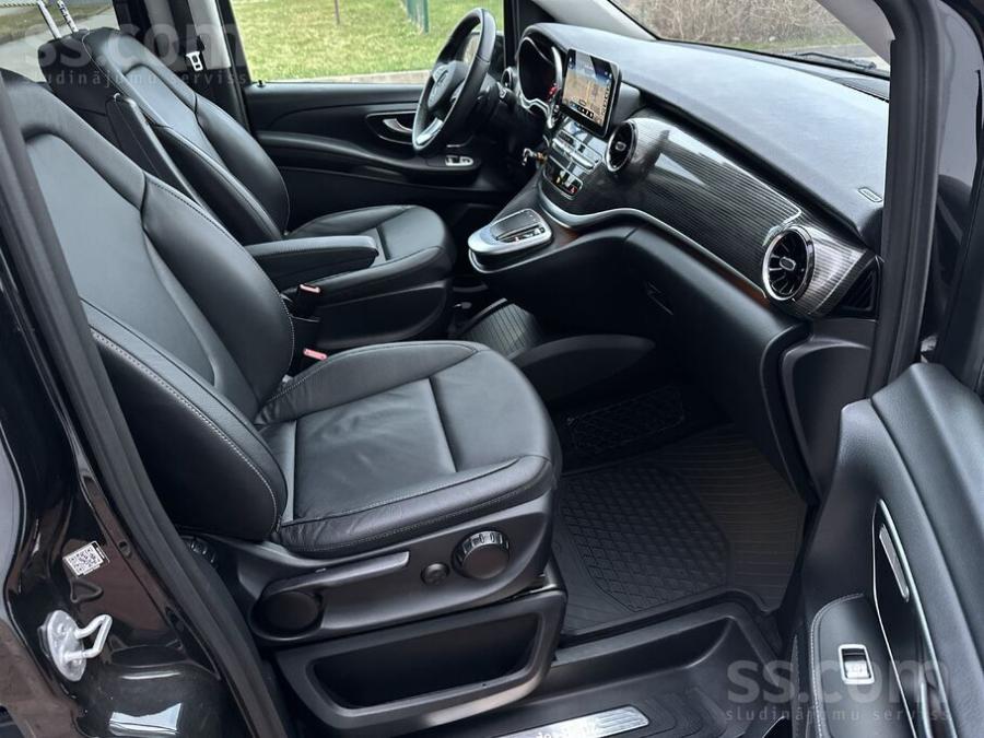Melns Mercedes-Benz V 250 2023 Rīga, ar dzinēja tilpumu 2.00 L un nobraukumu 44 tūkst. km par 56300 €, foto 20 vietnē AUTOMOTO.COM.LV