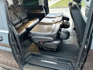 Melns Mercedes-Benz V 250 2023 Rīga, ar dzinēja tilpumu 2.00 L un nobraukumu 44 tūkst. km par 56300 €, foto 25 vietnē AUTOMOTO.COM.LV