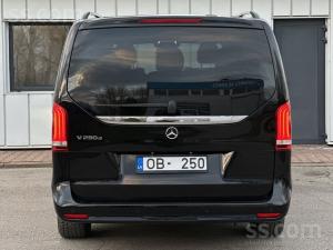 Melns Mercedes-Benz V 250 2023 Rīga, ar dzinēja tilpumu 2.00 L un nobraukumu 44 tūkst. km par 56300 €, foto 34 vietnē AUTOMOTO.COM.LV