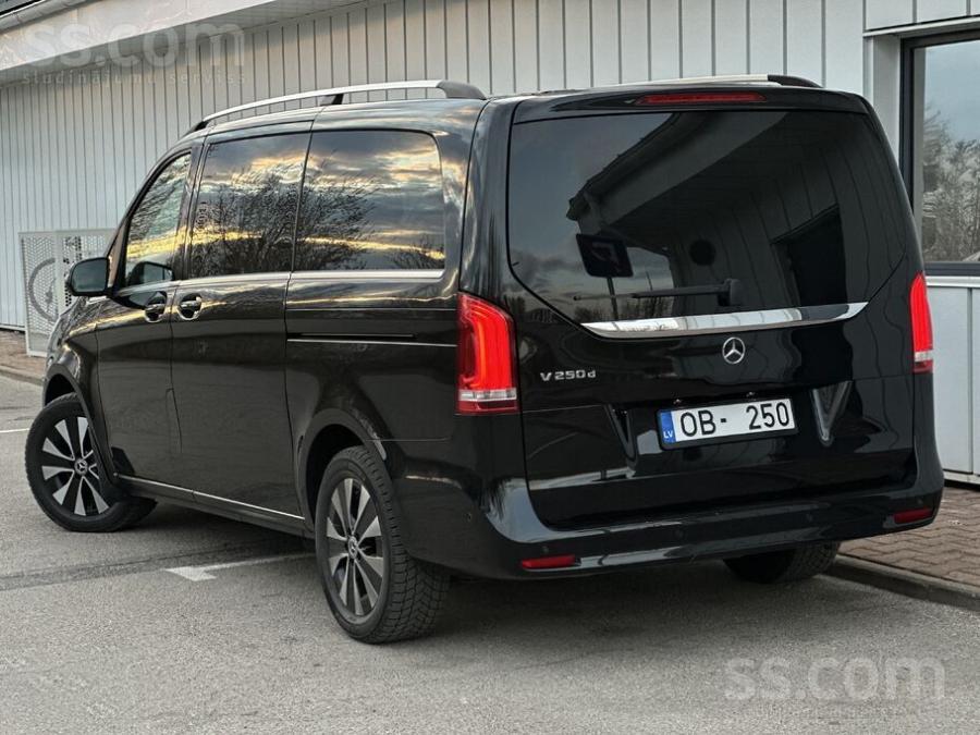 Melns Mercedes-Benz V 250 2023 Rīga, ar dzinēja tilpumu 2.00 L un nobraukumu 44 tūkst. km par 56300 €, foto 36 vietnē AUTOMOTO.COM.LV