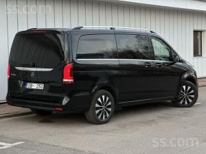 Black Mercedes-Benz V 250 2023 in Riga, with an engine capacity of 2.00 L and mileage of 44 thousand km for 55800 €, photo 4 on AUTOMOTO.COM.LV
