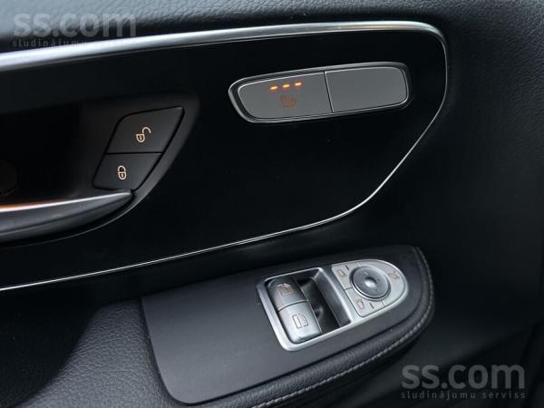 Black Mercedes-Benz V 250 2023 in Riga, with an engine capacity of 2.00 L and mileage of 44 thousand km for 55800 €, photo 10 on AUTOMOTO.COM.LV