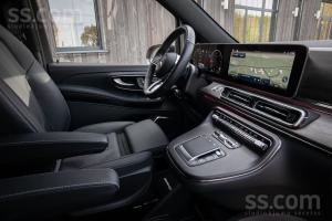 Melns Mercedes-Benz V 250 2025 Tukums, ar dzinēja tilpumu 2.00 L un nobraukumu 0 tūkst. km par 79990 €, foto 3 vietnē AUTOMOTO.COM.LV
