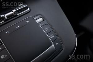 Melns Mercedes-Benz V 250 2025 Tukums, ar dzinēja tilpumu 2.00 L un nobraukumu 0 tūkst. km par 79990 €, foto 23 vietnē AUTOMOTO.COM.LV