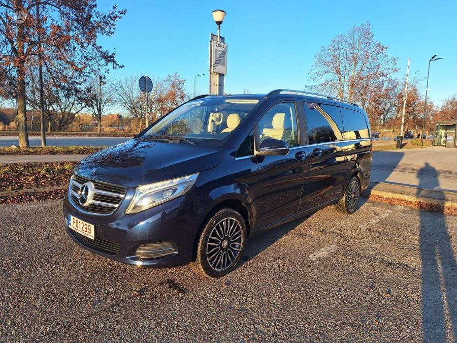 Blue Mercedes-Benz V 250 2016 in Kaunas, with an engine capacity of 2.14 L and mileage of 240 thousand km for 25550 €, photo 1 on AUTOMOTO.COM.LV