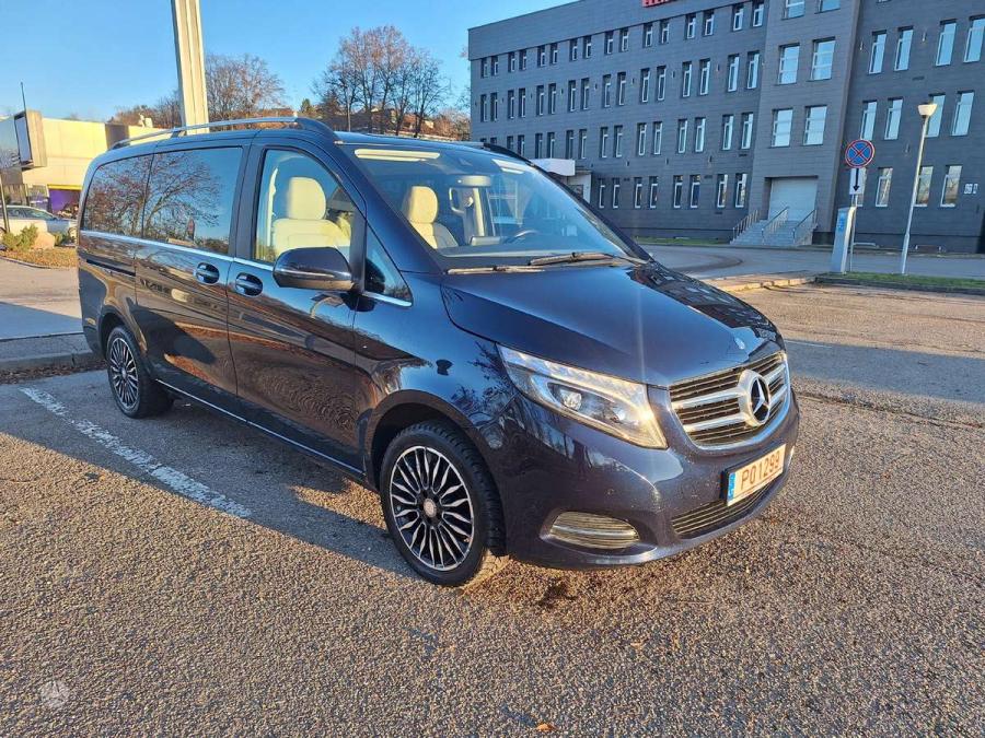 Blue Mercedes-Benz V 250 2016 in Kaunas, with an engine capacity of 2.14 L and mileage of 240 thousand km for 25550 €, photo 3 on AUTOMOTO.COM.LV