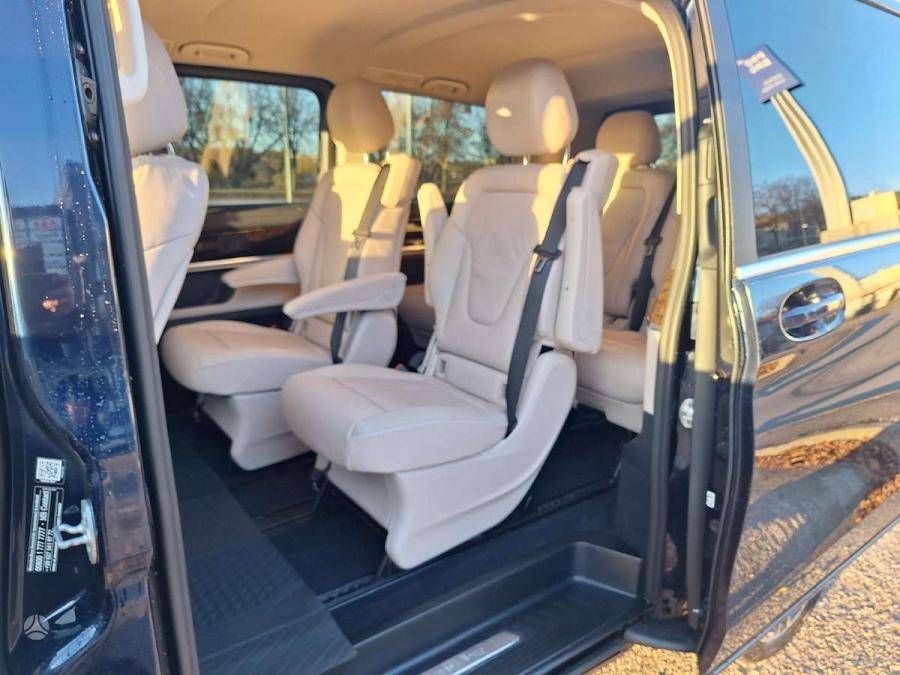 Blue Mercedes-Benz V 250 2016 in Kaunas, with an engine capacity of 2.14 L and mileage of 240 thousand km for 25550 €, photo 15 on AUTOMOTO.COM.LV