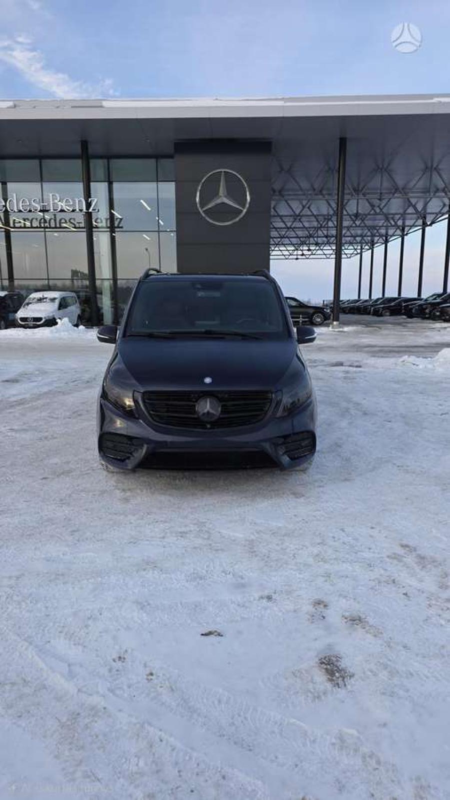 Blue Mercedes-Benz V 250 2016 in Klaipeda, with an engine capacity of 2.10 L and mileage of 157 thousand km for 33000 €, photo 2 on AUTOMOTO.COM.LV