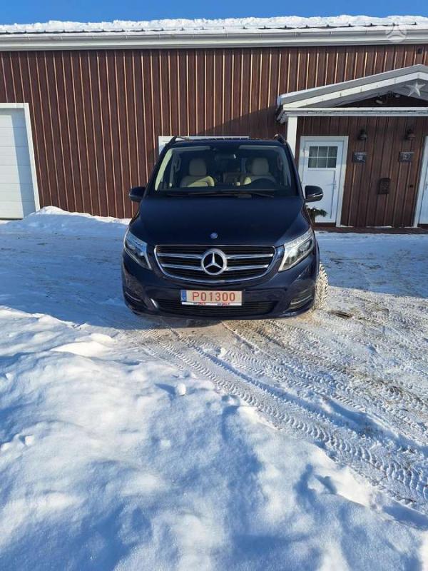 Zils Mercedes-Benz V 250 2016 Kauņa, ar dzinēja tilpumu 2.14 L un nobraukumu 240 tūkst. km par 21650 €, foto 2 vietnē AUTOMOTO.COM.LV