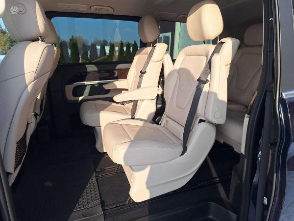 Zils Mercedes-Benz V 250 2016 Kauņa, ar dzinēja tilpumu 2.14 L un nobraukumu 240 tūkst. km par 21650 €, foto 7 vietnē AUTOMOTO.COM.LV