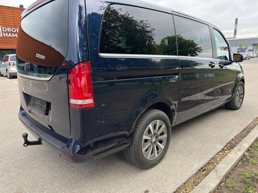 Blue Mercedes-Benz V 250 2018 in Kaunas, with an engine capacity of 2.14 L and mileage of 220 thousand km for 26500 €, photo 5 on AUTOMOTO.COM.LV