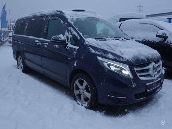 Zils Mercedes-Benz V 250 2016 Tartu, ar dzinēja tilpumu 2.14 L un nobraukumu 164 tūkst. km par 35500 €, foto 2 vietnē AUTOMOTO.COM.LV
