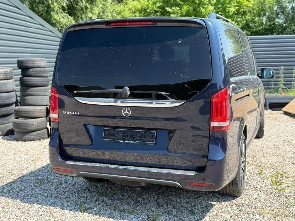 Zils Mercedes-Benz V 250 2016 Kauņa, ar dzinēja tilpumu 2.14 L un nobraukumu 169 tūkst. km par 13600 €, foto 2 vietnē AUTOMOTO.COM.LV