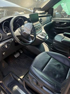 Zils Mercedes-Benz V 250 2016 Kauņa, ar dzinēja tilpumu 2.14 L un nobraukumu 169 tūkst. km par 13200 €, foto 17 vietnē AUTOMOTO.COM.LV