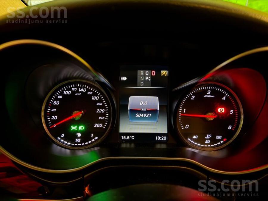 Zils Mercedes-Benz V 250 2016 Rīga, ar dzinēja tilpumu 2.10 L un nobraukumu 305 tūkst. km par 23500 €, foto 10 vietnē AUTOMOTO.COM.LV