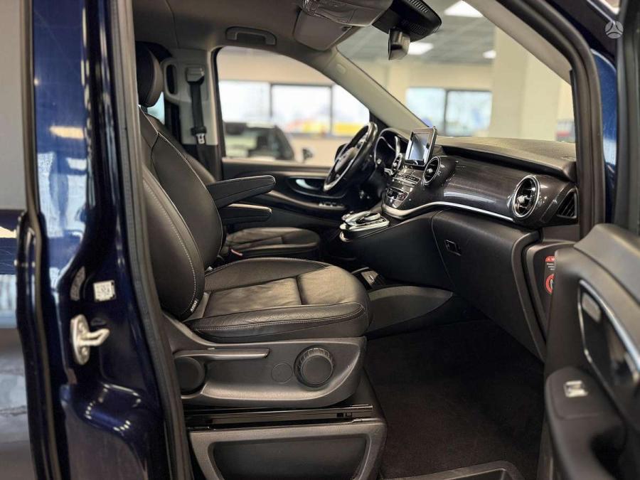 Blue Mercedes-Benz V 250 2017 in Klaipeda, with an engine capacity of 2.14 L and mileage of 259 thousand km for 30900 €, photo 16 on AUTOMOTO.COM.LV