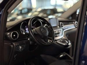 Blue Mercedes-Benz V 250 2017 in Klaipeda, with an engine capacity of 2.14 L and mileage of 259 thousand km for 29900 €, photo 6 on AUTOMOTO.COM.LV