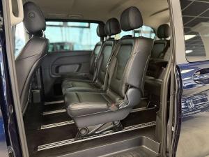 Blue Mercedes-Benz V 250 2017 in Klaipeda, with an engine capacity of 2.14 L and mileage of 259 thousand km for 29900 €, photo 7 on AUTOMOTO.COM.LV
