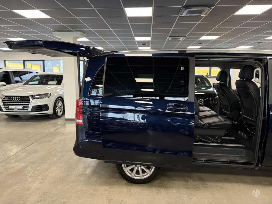 Blue Mercedes-Benz V 250 2017 in Klaipeda, with an engine capacity of 2.14 L and mileage of 259 thousand km for 29900 €, photo 10 on AUTOMOTO.COM.LV