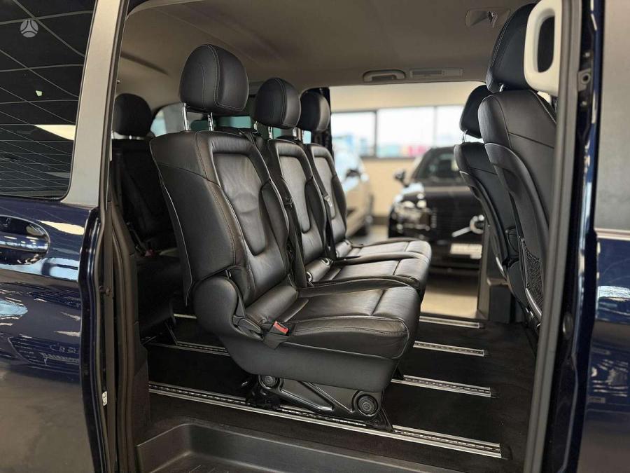Blue Mercedes-Benz V 250 2017 in Klaipeda, with an engine capacity of 2.14 L and mileage of 259 thousand km for 29900 €, photo 12 on AUTOMOTO.COM.LV