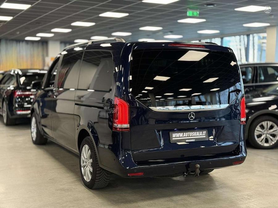 Blue Mercedes-Benz V 250 2017 in Klaipeda, with an engine capacity of 2.14 L and mileage of 259 thousand km for 29900 €, photo 14 on AUTOMOTO.COM.LV