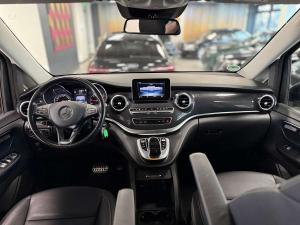 Blue Mercedes-Benz V 250 2017 in Klaipeda, with an engine capacity of 2.14 L and mileage of 259 thousand km for 29900 €, photo 19 on AUTOMOTO.COM.LV