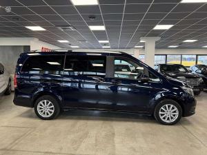 Blue Mercedes-Benz V 250 2017 in Klaipeda, with an engine capacity of 2.14 L and mileage of 259 thousand km for 29900 €, photo 32 on AUTOMOTO.COM.LV