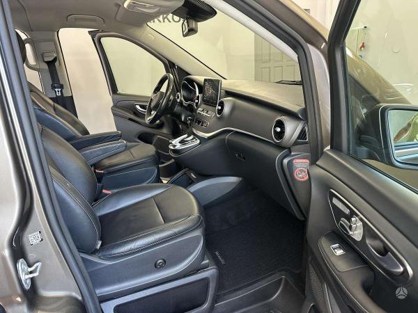 Brown Mercedes-Benz V 250 2014 in Marijampole, with an engine capacity of 2.14 L and mileage of 261 thousand km for 26700 €, photo 7 on AUTOMOTO.COM.LV