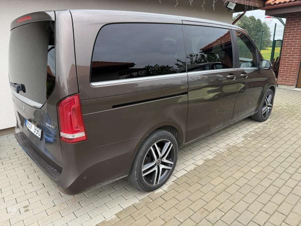 Brūns Mercedes-Benz V 250 2018 Klaipėda, ar dzinēja tilpumu 2.14 L un nobraukumu 357 tūkst. km par 28900 €, foto 3 vietnē AUTOMOTO.COM.LV