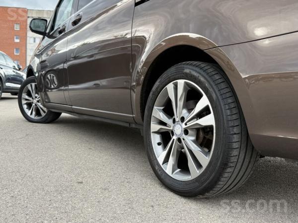 Brūns Mercedes-Benz V 250 2016 Jelgava, ar dzinēja tilpumu 2.20 L un nobraukumu 0 tūkst. km par 26500 €, foto 7 vietnē AUTOMOTO.COM.LV