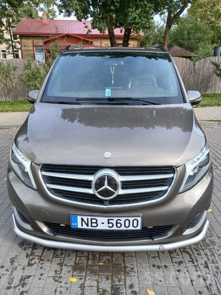 Brown Mercedes-Benz V 250 2017 in Rezekne, with an engine capacity of 2.20 L and mileage of 325 thousand km for 22500 €, photo 3 on AUTOMOTO.COM.LV