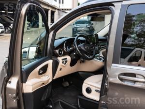 Brown Mercedes-Benz V 250 2018 in Riga, with an engine capacity of 2.20 L and mileage of 169 thousand km for 68900 €, photo 9 on AUTOMOTO.COM.LV