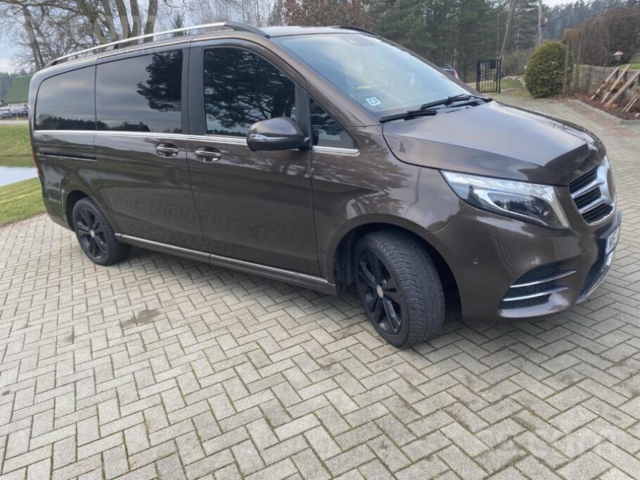 Brown Mercedes-Benz V 250 2018 in Riga, with an engine capacity of 2.20 L and mileage of 110 thousand km for 45000 €, photo 4 on AUTOMOTO.COM.LV