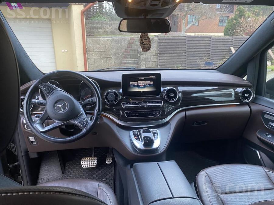 Brown Mercedes-Benz V 250 2018 in Riga, with an engine capacity of 2.20 L and mileage of 110 thousand km for 45000 €, photo 14 on AUTOMOTO.COM.LV