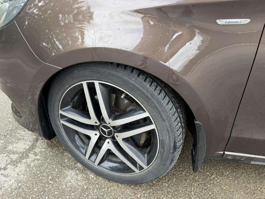 Brūns Mercedes-Benz V 250 2015 Palanga, ar dzinēja tilpumu 2.14 L un nobraukumu 275 tūkst. km par 28900 €, foto 20 vietnē AUTOMOTO.COM.LV