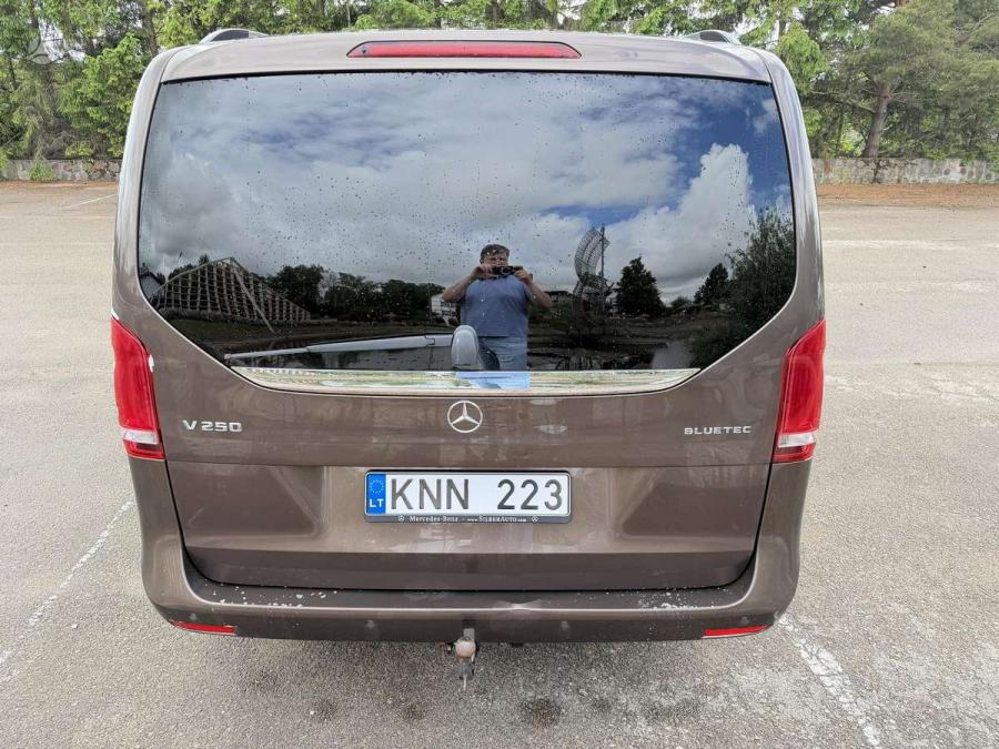 Brūns Mercedes-Benz V 250 2015 Palanga, ar dzinēja tilpumu 2.14 L un nobraukumu 275 tūkst. km par 28900 €, foto 27 vietnē AUTOMOTO.COM.LV