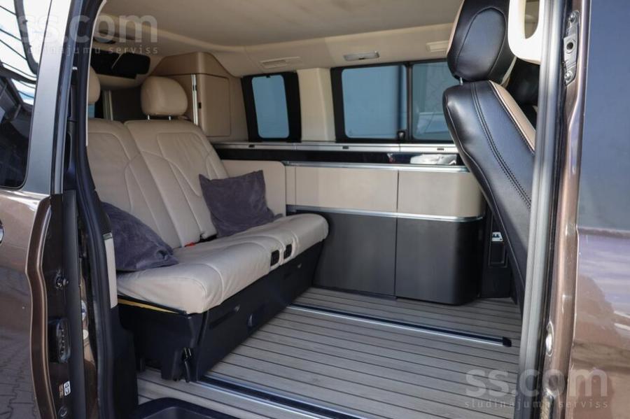 Brown Mercedes-Benz V 250 2016 in Riga, with an engine capacity of 2.10 L and mileage of 304 thousand km for 36495 €, photo 16 on AUTOMOTO.COM.LV
