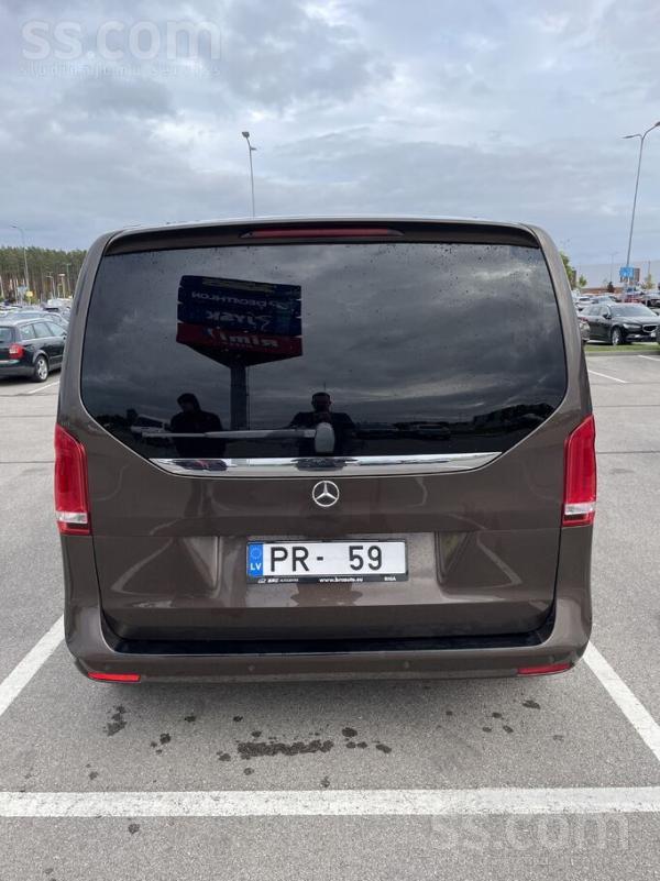 Brown Mercedes-Benz V 250 2017 in Riga, with an engine capacity of 2.00 L and mileage of 237 thousand km for 35000 €, photo 7 on AUTOMOTO.COM.LV